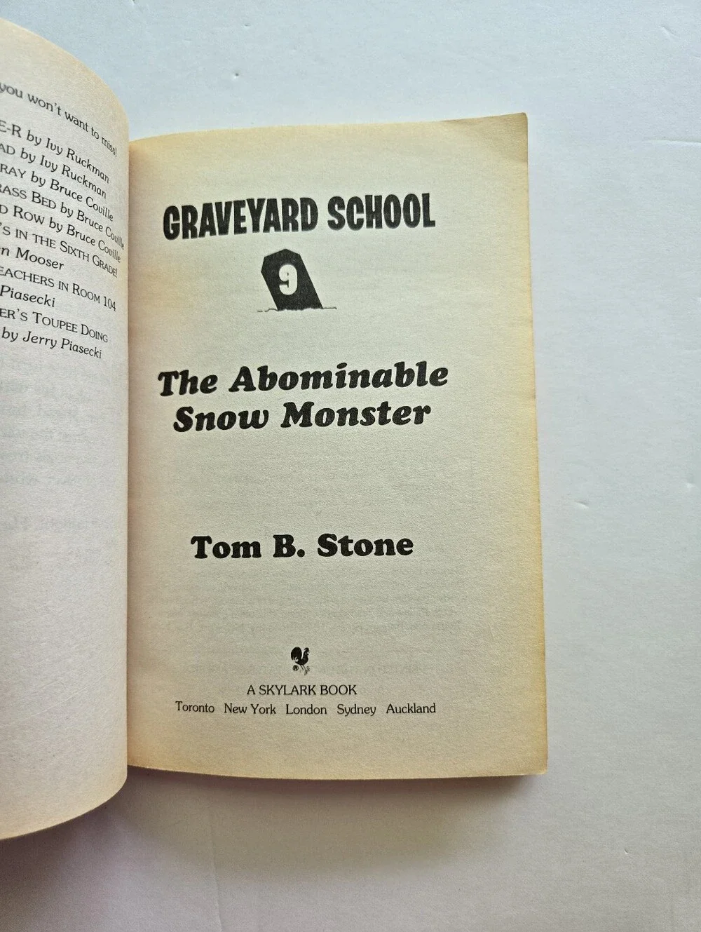 BOOK | Accents | Graveyard School 9 The Abominable Snow Monster Tom B ...